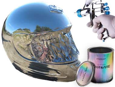 Chroom verf uit pistolet of kwast